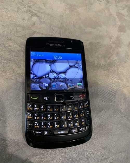 Телефон BlackBerry 9780