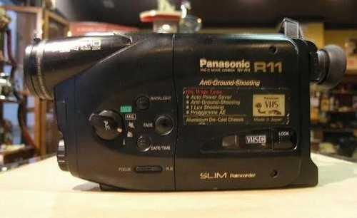 Видеокамера Panasonic NV-R11 VHS-c, работает