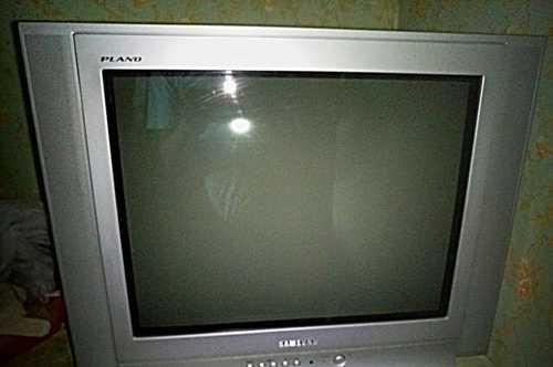 Телевизор Самсунг 21" с ЭЛТ экраном