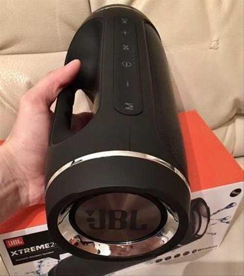 Портативная колонка JBL