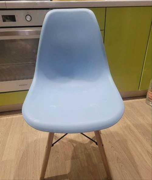 Стул Eames бу