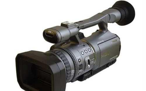 Профессиональная видеокамера Sony HDR-FX7E