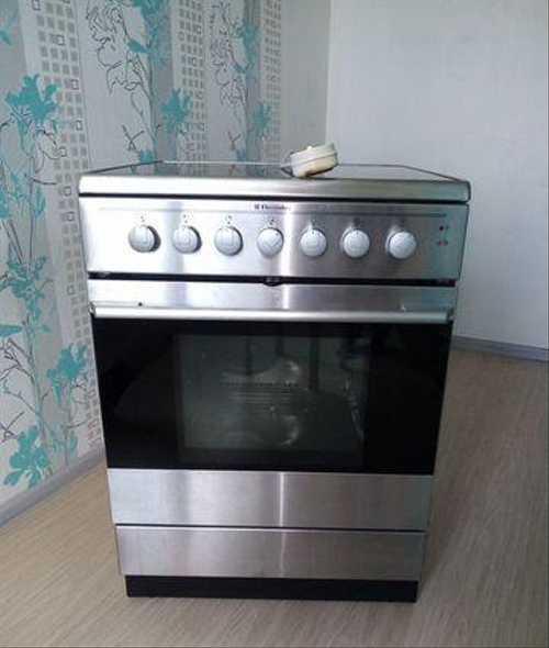 Плита Electrolux EKC 601503X