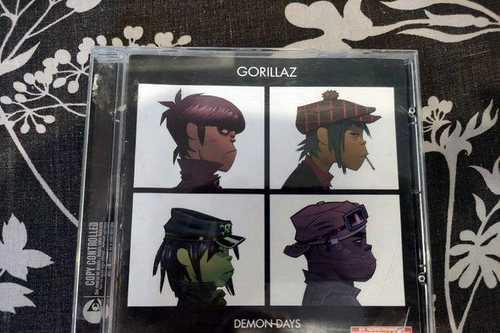 CD диск Gorillaz - Deamon Days