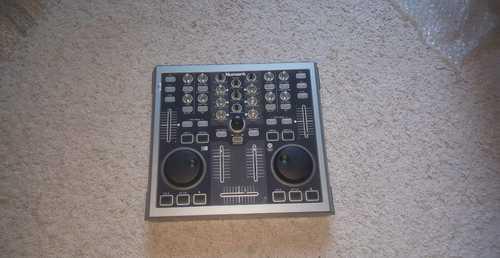 Numark total control