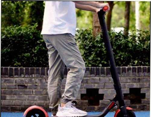 Электросамокат NineBot Kickscooter ES1L