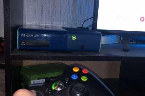 Xbox 360 E Special Edition Blue 500gb