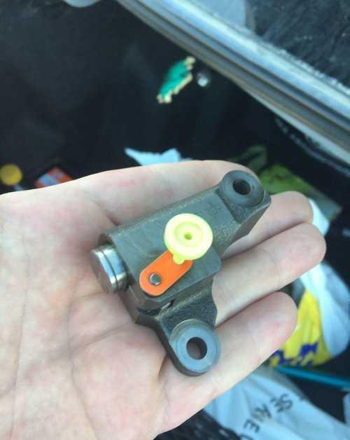 Натяжитель цепи