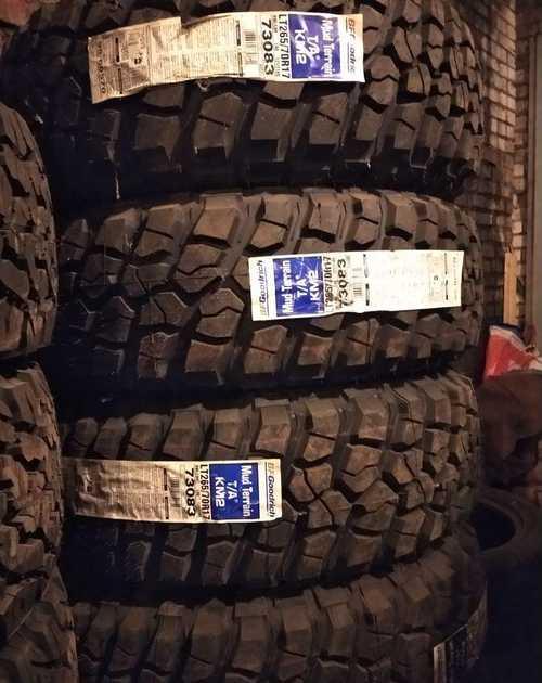 265 70 17 BF Goodrich MUD-terrain KM2