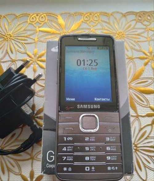 Телефон samsung GT-S5610
