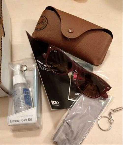 Очки RAY-BAN RB2132 New Wayfarer