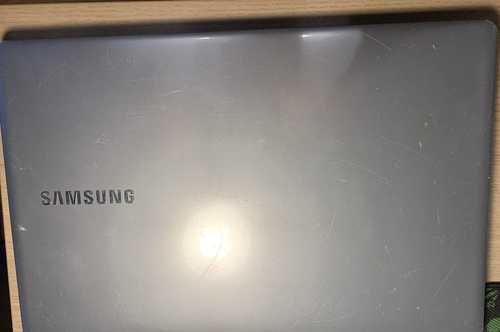 Ноутбук SAMSUNG NP450R5E-X01