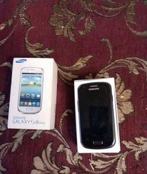 Телефон SAMSUNG Galaxy S III mini
