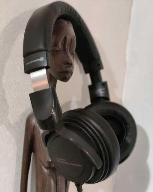 Beyerdynamic DT 240 Pro, наушники закрытого типа