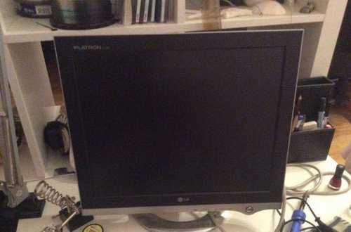 Монитор LG Flatron 1720P
