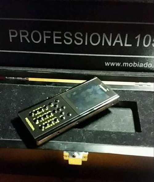 Телефон Mobiado Professional 105