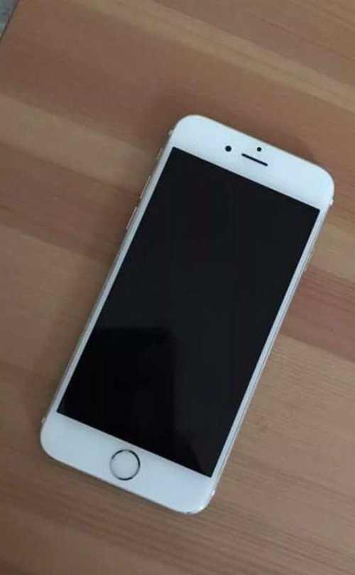 Телефон iPhone