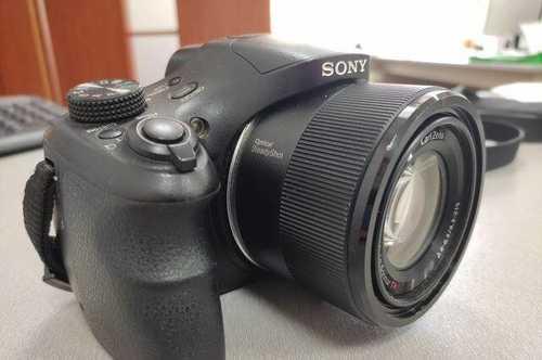 Sony Cyber-shot HX300. Плюс две батареи NP-BX1