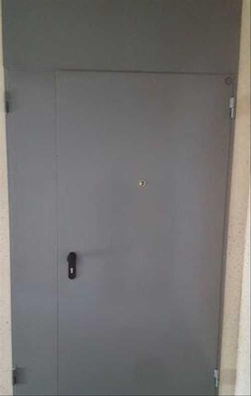 Тамбурная дверь в кладовку металлическая