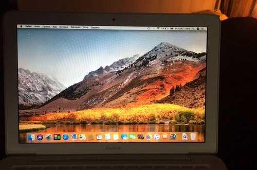 Apple MacBook A1342