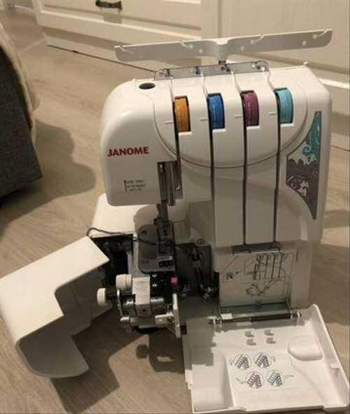 Оверлок Janome HomeDecor 1300D