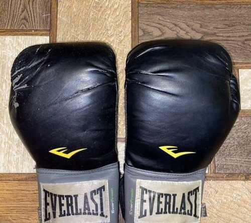 Боксерские перчатки Everlast EverFresh PRO 12OZ