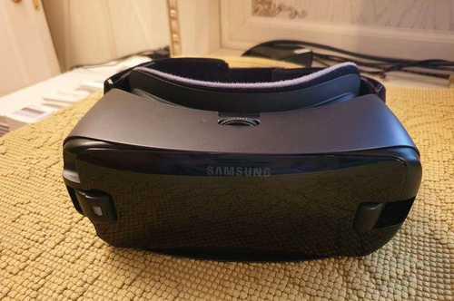Очки виртуальной реальности Samsung Gear VR