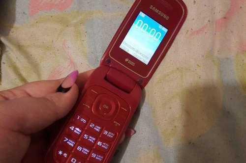 Телефон Samsung e1272