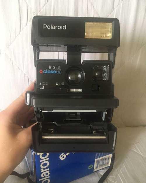 Плёночный фотоаппарат Polaroid 636