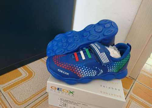 Новые кроссовки Geox p.33
