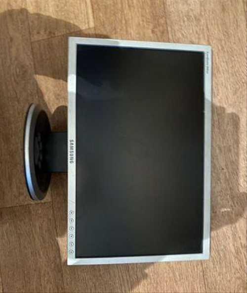 Монитор TFT 19" Samsung SyncMaster 940NW