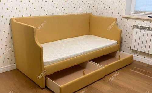 Детская кровать с ящиками для белья