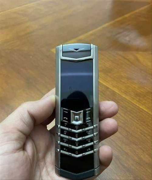 Телефон Vertu signature S design