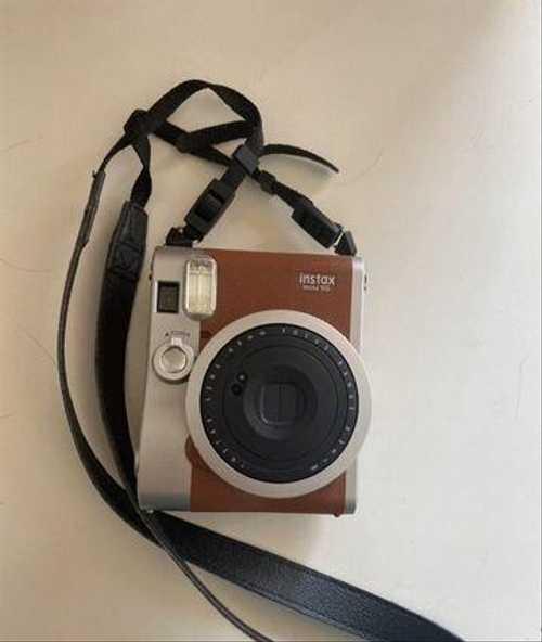 Компактный фотоаппарат Instax 90
