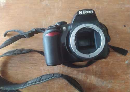 Nikon 3100 body