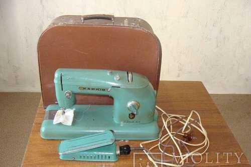Швейная машинка Харьков М4 1958 год