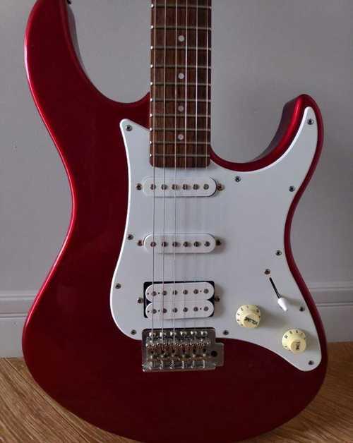 Гитара Yamaha Pacifica Stratocaster 112