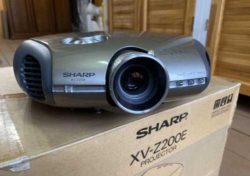 Проектор sharp z200E