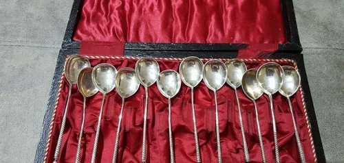 12 серебряных ложек с позолотой 1888 г. серебро 84