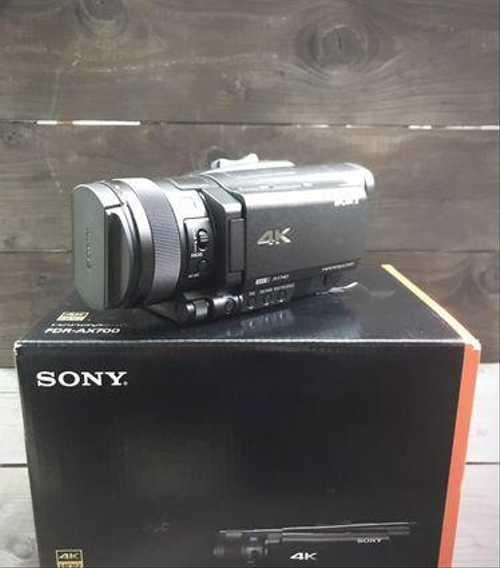 Sony FDR-AX700