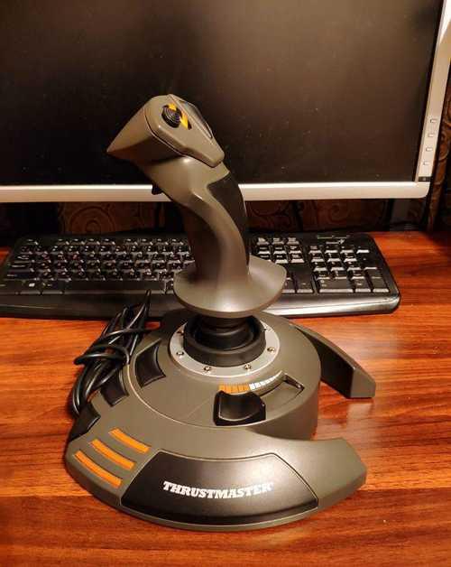 Джойстик Thrustmaster top gun fox 2 pro shok