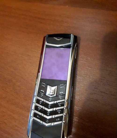 Телефон Vertu Ferrari