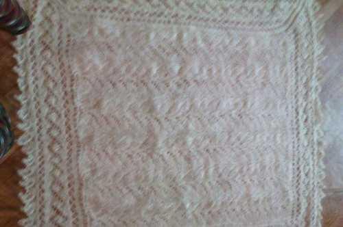 Пуховый платок(шаль) новый белого цвета,ажурный