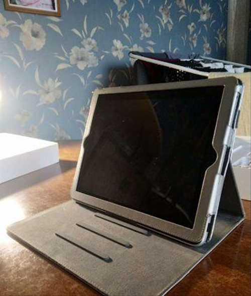Планшет apple iPad 1