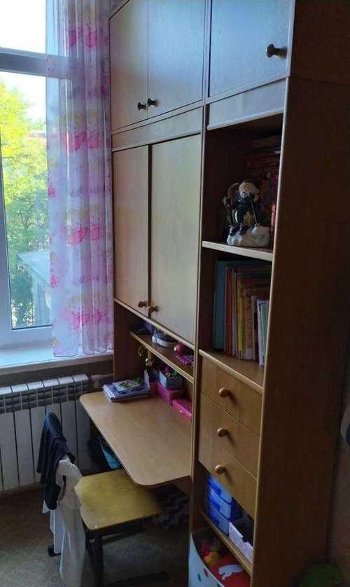 2 шкафа со столиком школьника