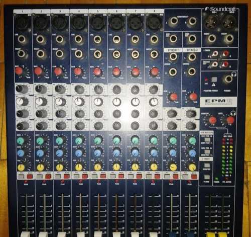 Микшерный пульт Soundcraft epm8