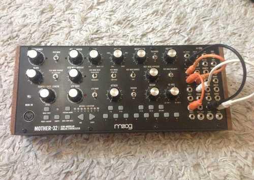Moog Mother 32