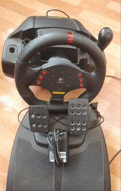 Руль и педали Logitech momo Racing