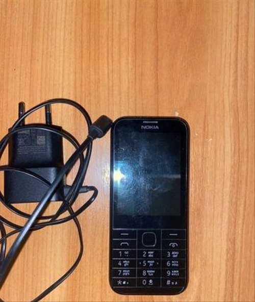 Телефон Nokia 225