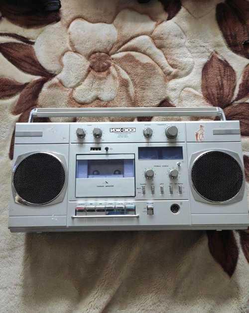 Стереофонический кассетный магнитофон иж 303